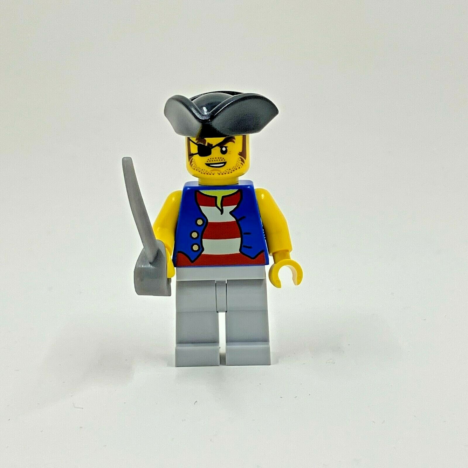 LEGO Pirates! Minifigures, Treasure, Maps, Flag, Monkey, Shark, Weapons ...