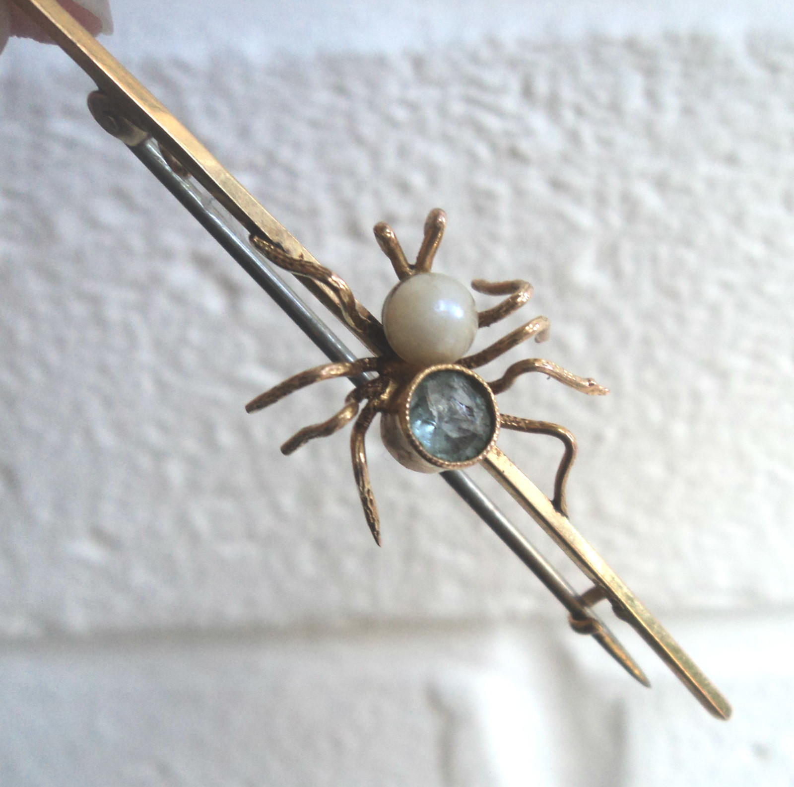 Vintage Art Deco 9ct Gold Spider Insect Bar Brooch c.… - Gem