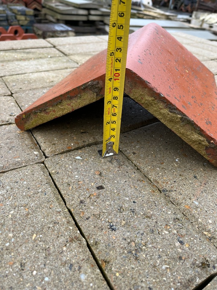 Roof Tiles/Reclaimed Ridge Tiles/ 120° Terracotta Angled Ridge Tile ...