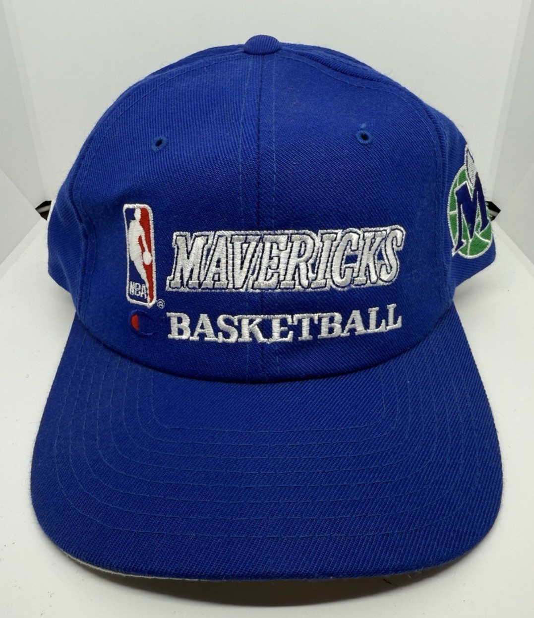 RARE Vintage 1990s NBA Dallas Mavericks Champion Snap… - Gem