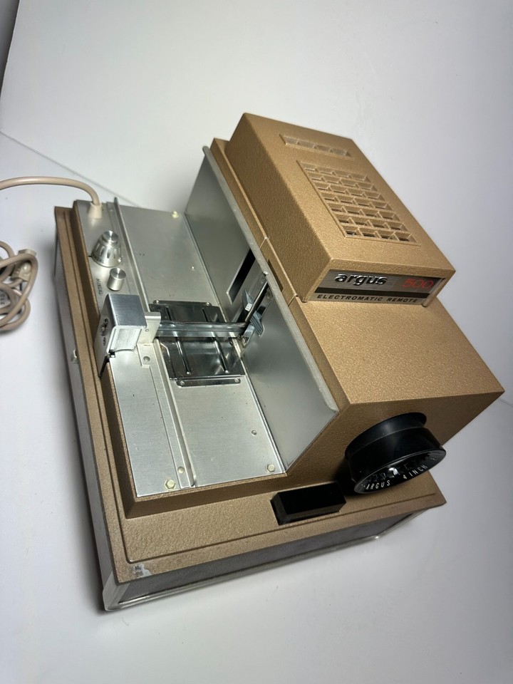 VINTAGE Argus Model 558 Slide Projector With Remote | eBay