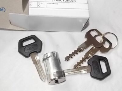 SAAB 99 SAAB 90 classic ignition lock with keys and plastic key blanks ...
