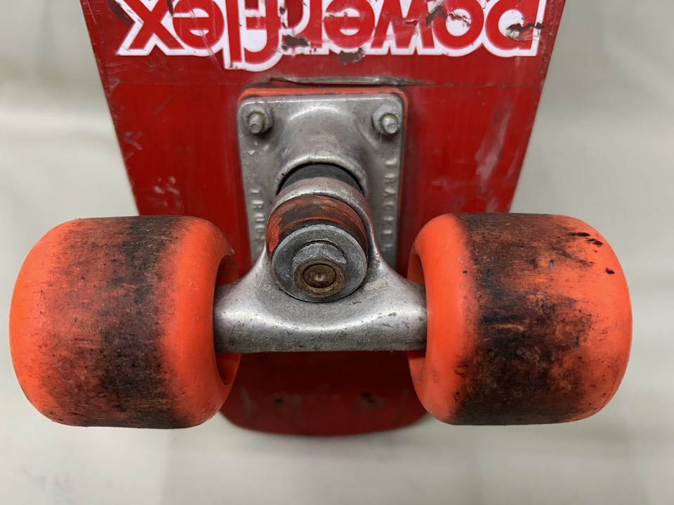 Gordon & Smith 1970’s Red Vintage Fibreflex Kicktail Model Skateboard ...