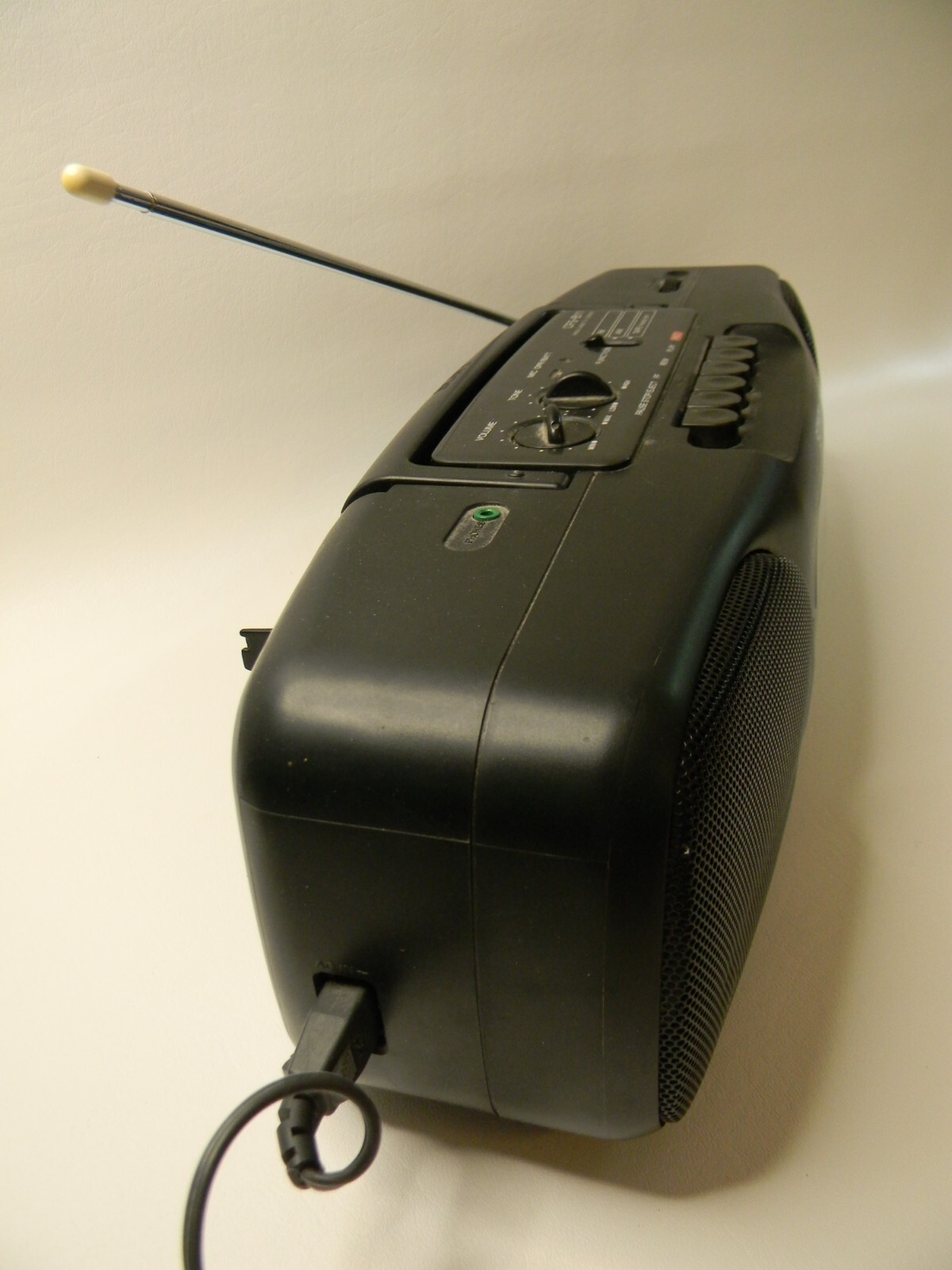 Sony CFS-B11 AMFM Cassette Radio (Only Radio is working) | eBay