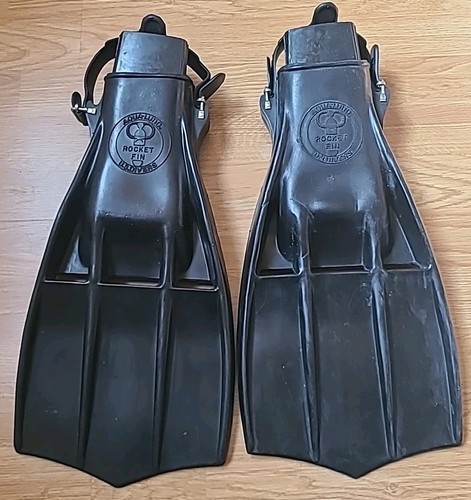 AQUA LUNG ROCKET FINS Diving Fins SWIM SCUBA Medium Size Good Condition ...