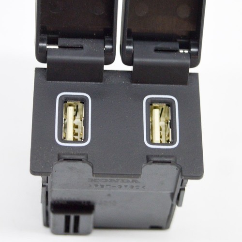 HONDA CR-V MK5 1.5 VTEC USB Charging Ports M68558 39090-TLA-A01 127kw ...