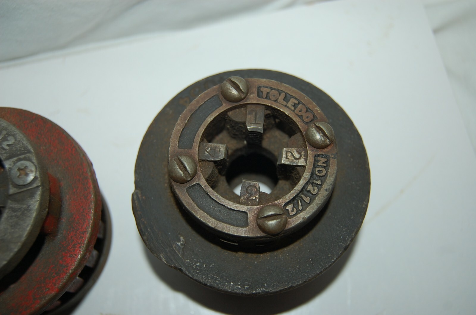 5 Vtg Toledo pipe hand threader die set lot 1 " , 1/2" 3/8 " and 2 - 3/ ...