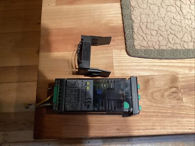 CAL Controls 3200 Temperature Controller | eBay