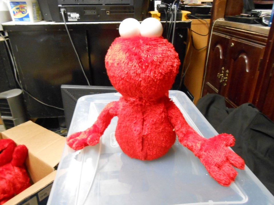 Guess What Talking Elmo Toy | eBay