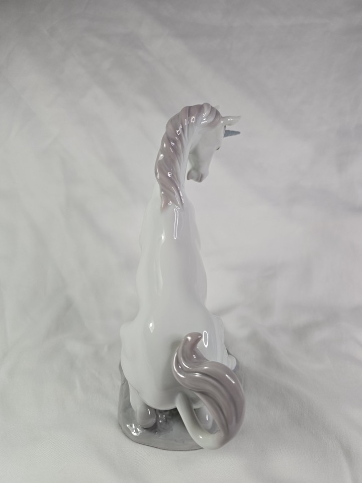 Lladro Privilege 7697 Porcelain Magical Unicorn Figurine Handmade In ...