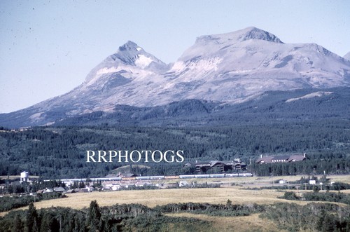 RAILROAD SLIDE GREAT NORTHERN GN SDP45 EB PASSENGER ACTION EMPBLR Cir ...