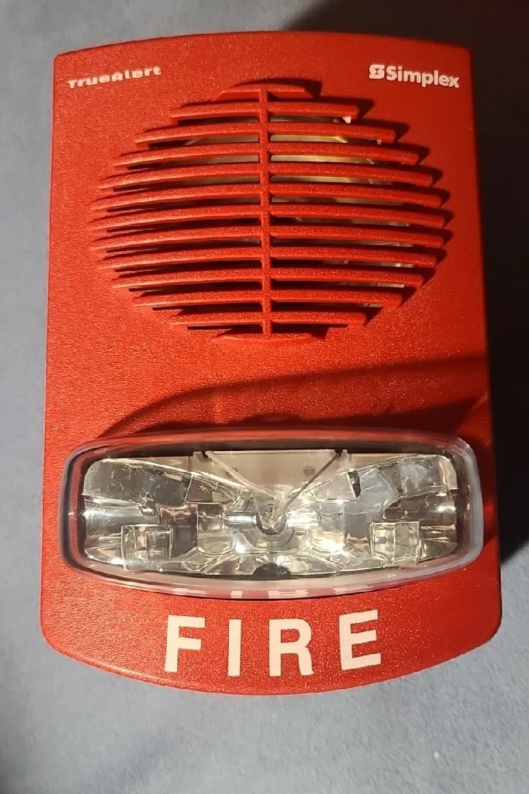 Simplex 4906 9151 Truealert Wall Mount Speaker Visible Strobe Fire