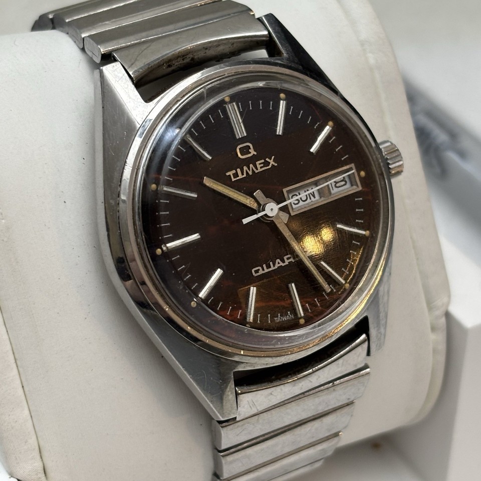 1978 Timex Pulp Fiction Vincent Vega Q Quartz Men's Vintage Watch Red ...