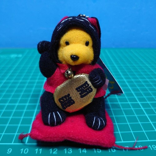 Disney Winnie The Pooh Winnie The Pooh Maneki Neko Black Cat/Good Luck ...