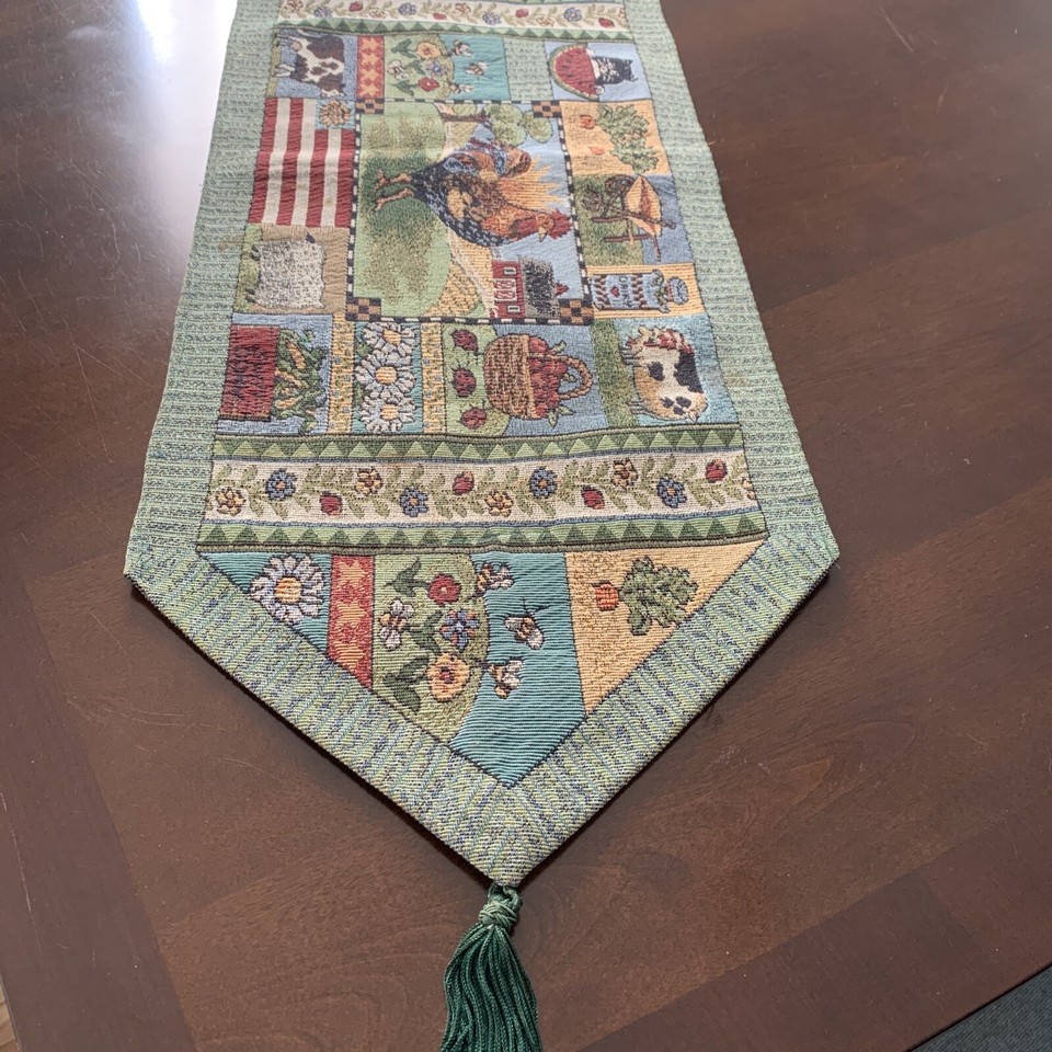 Farm table runner with animals pigs, roosters, cows, cat, corn, apples ...