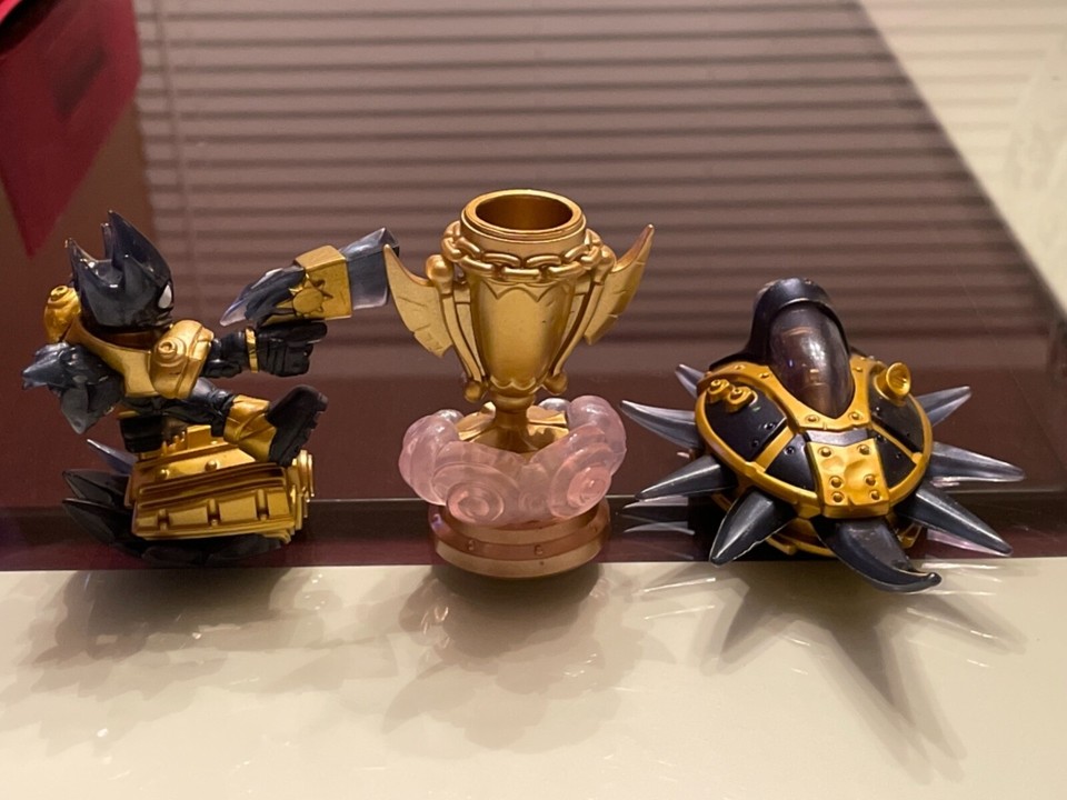 Skylanders SuperChargers: LEGENDARY ASTROBLAST & SUN RUNNER - k3 | eBay