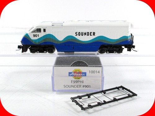 N Scale ***SEATTLE SOUNDER*** Bombardier F59PHI Locomotive #901 ...