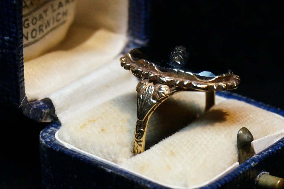Vintage Mid 20C Georgian-style Onyx 14K Gold Mourning Ring | eBay