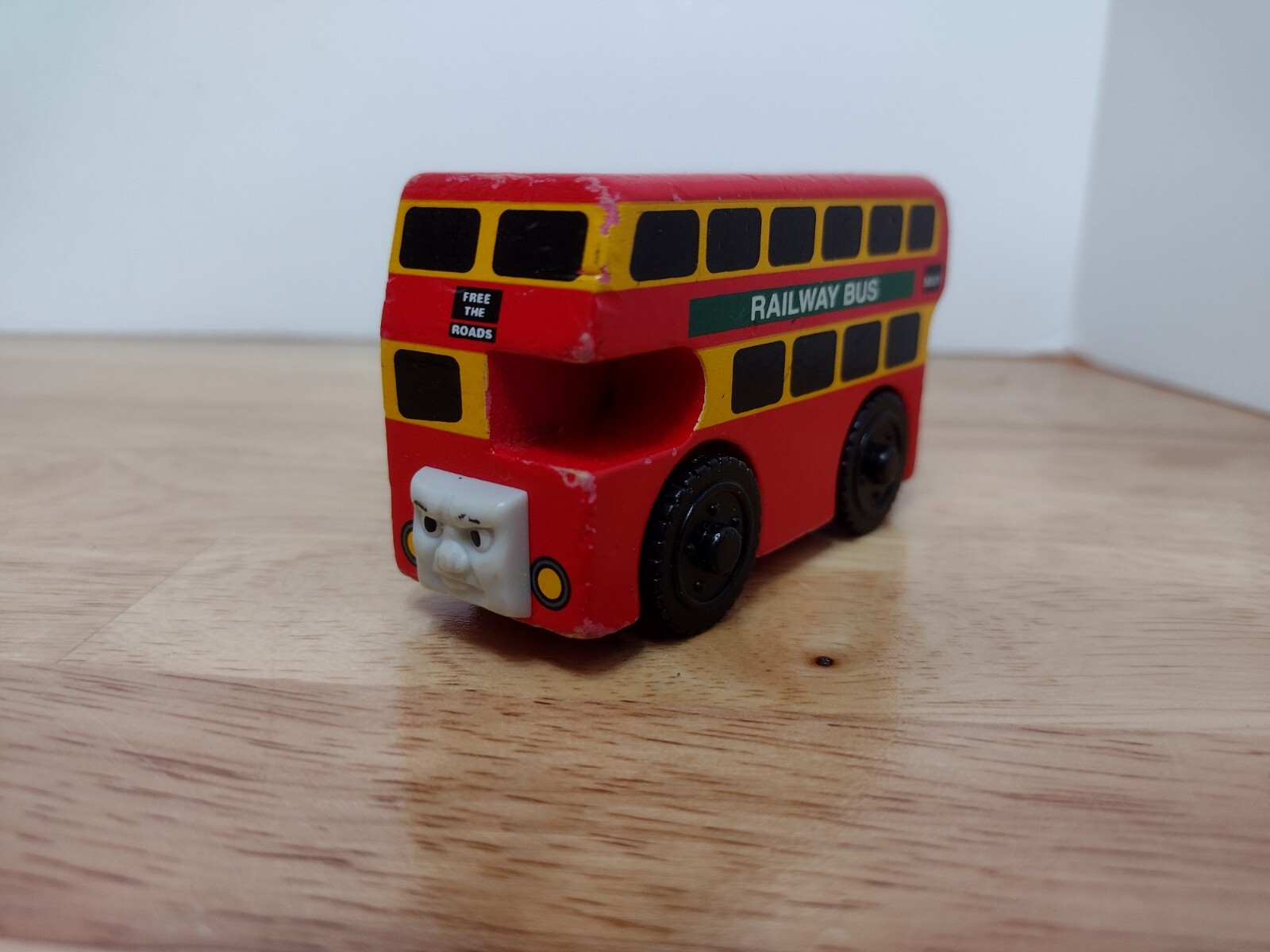 Bulgy Bus Thomas the Train Tank Engine Wooden Railway Friends Learning ...