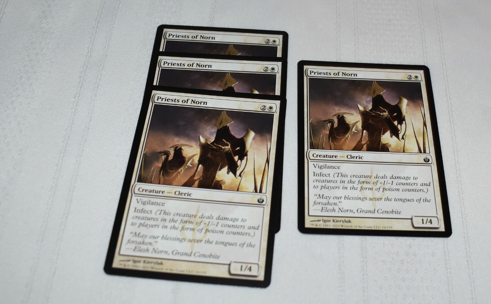 Magic card: 4x Priests of Norn, White Common Creature, Mirrodin ...