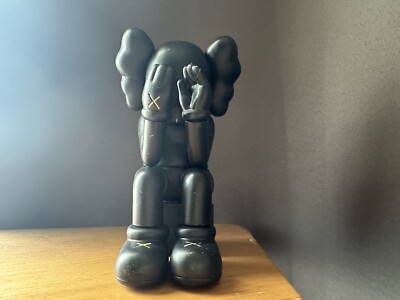 Kaws Art Toys Action 4.5" Ornaments Kaws Sitting Black Kaws Model NIB ...