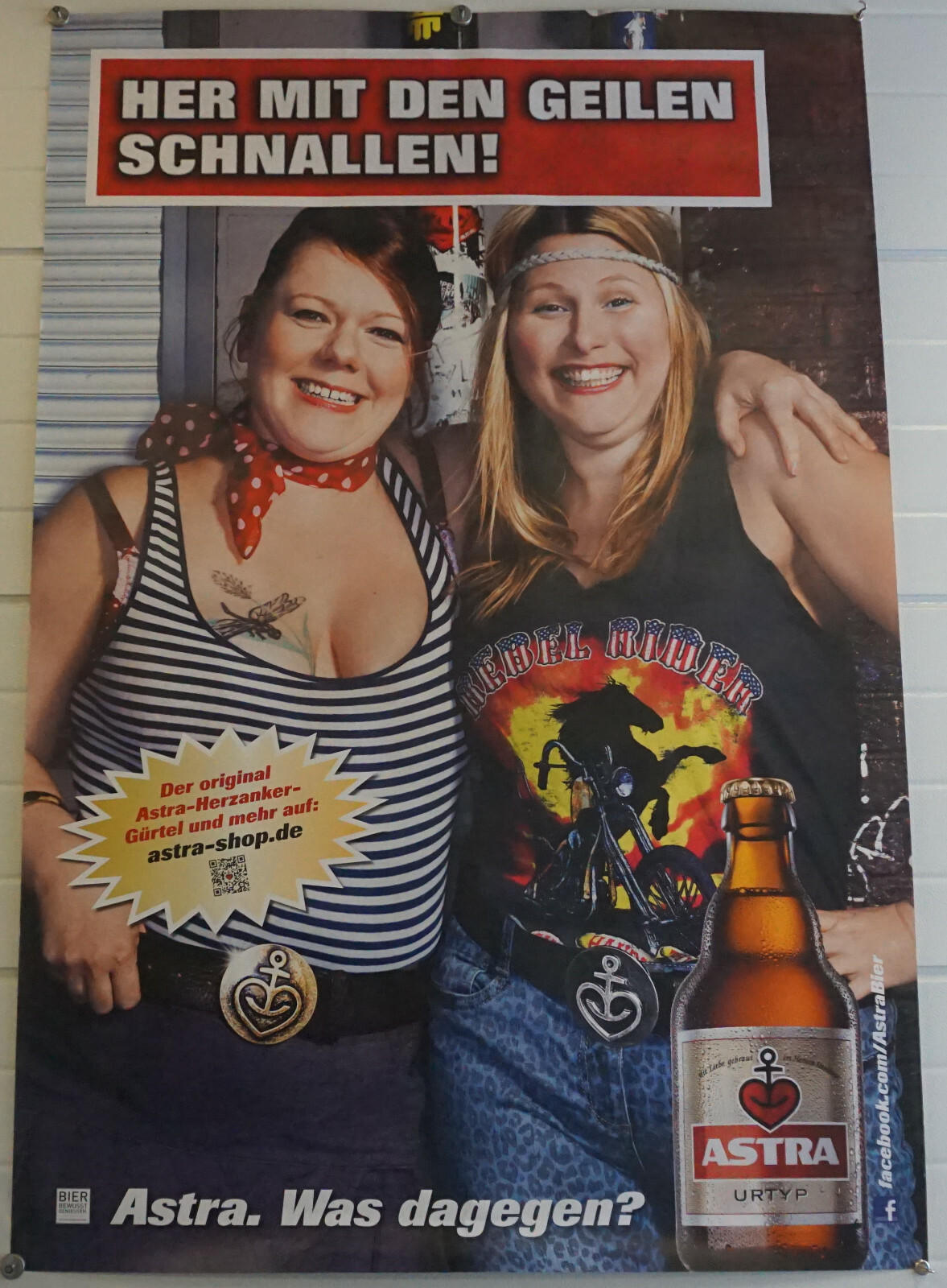 Astra Bier Poster XXL Bild Werbeschild "HER MIT DEN G....... SCHNALLEN ...