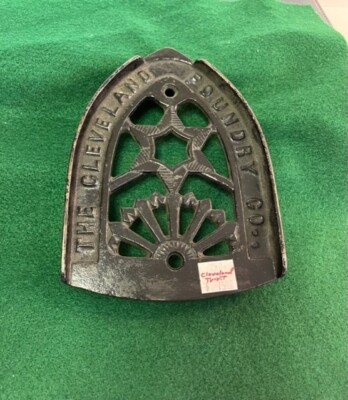 The Cleveland Foundry Co. Cast Sad Iron Footed Fan Star Trivet or Rest ...