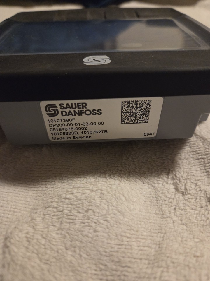 Danfoss DP200 Display New Mobile Machine Display DP200 Series | eBay UK
