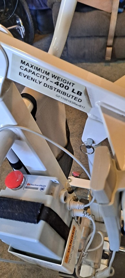 Lumex LF2020 Sit-to-Stand Battery Powered Patient Lift - 400lb Capacity ...