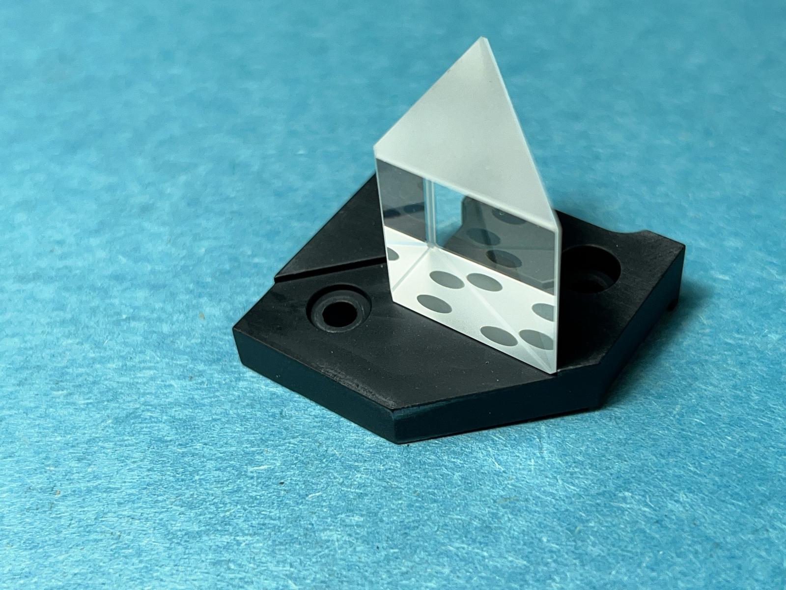 Thorlabs MRA20-E02 Right-Angle Prism Dielectric Mirror, 400-750nm, L=20 ...