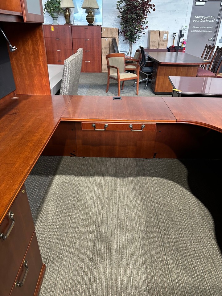 6' x 9' Executive U shape desk by Paoli Office Furniture in Cherry Wood ...