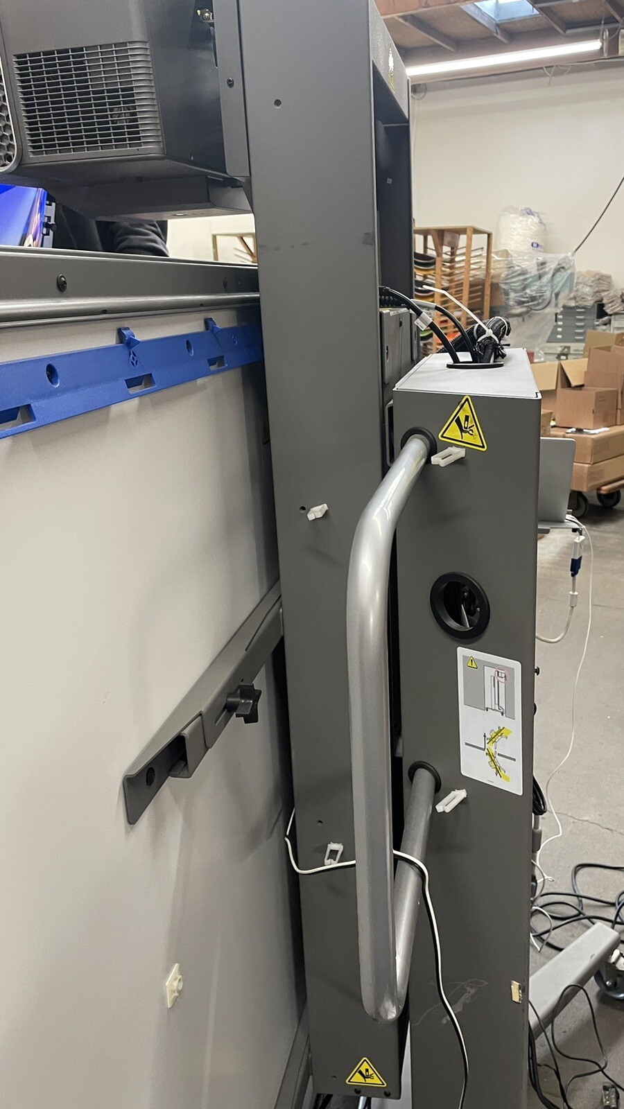 SMARTBOARD 800 DViT - 77in Interactive Whiteboard FSUX Mobile Stand SBA ...