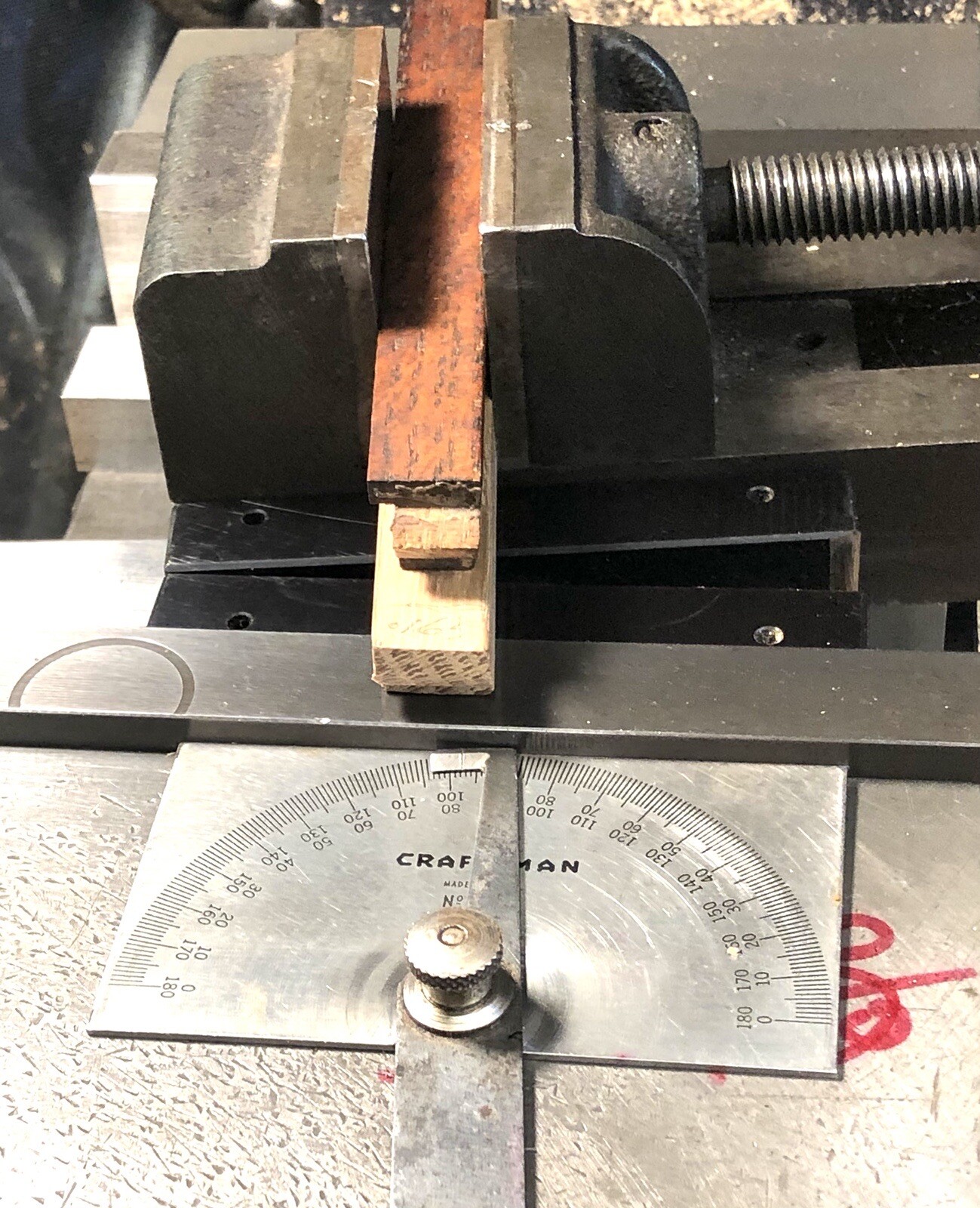 Small QUADRALLEL-Mill Workholding Machinist | Grelly UK