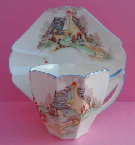 A rare Shelley "Cottage-3" 11859 Queen Anne shape demitasse cup ...