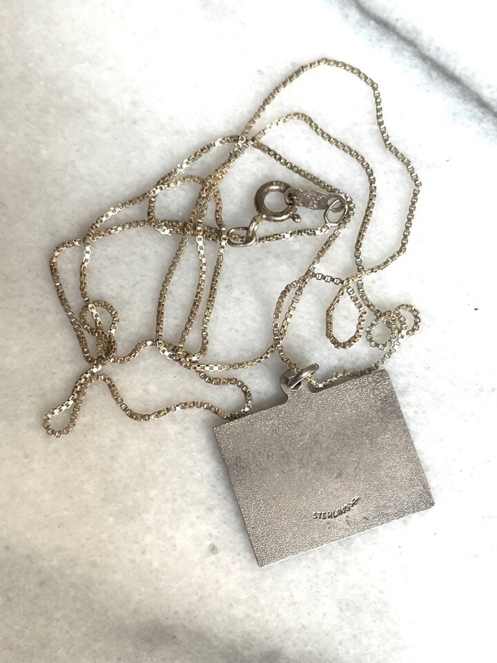 925 STERLING SILVER DRIVER'S LICENSE PENDANT NECKLACE - Gem