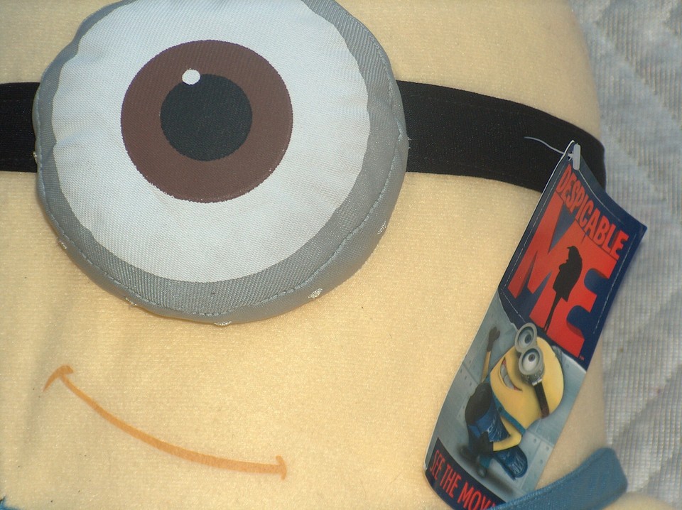 NOS 2011 Despicable Me 15" Stuart Minion One Eyed Plush Toy Original ...