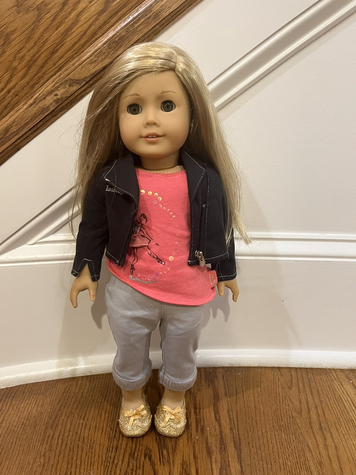 Isabelle Palmer 2014 retired American girl doll with some of her ...