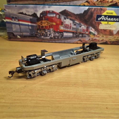 ATHEARN HO Scale F7 A or F7 B DUMMY chassis frame locomotive train ...