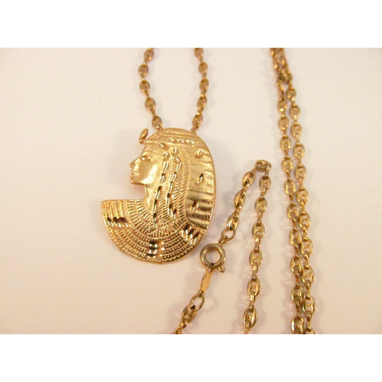 Egyptian Queen Cleopatra Pendant Necklace - Gem