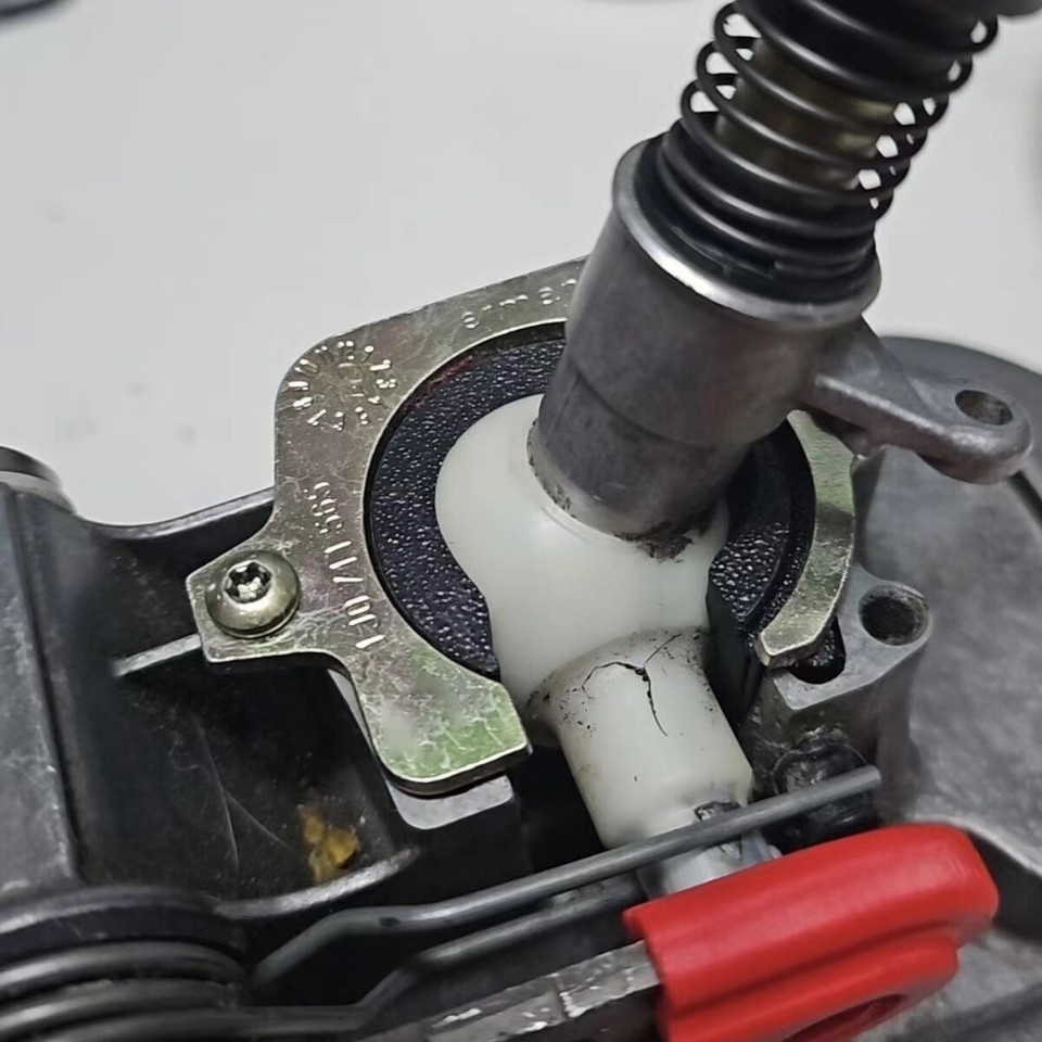 Gearstick Shift Lever Linkage Bushing Bearing Shell For VW Jetta MK4 ...