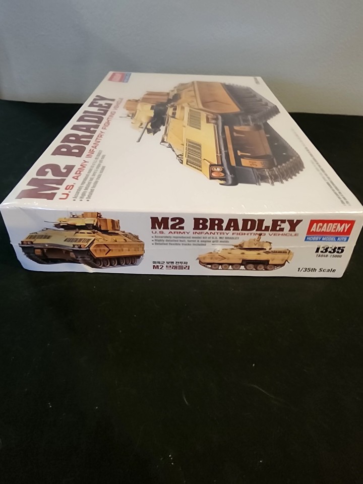 New Sealed -- Academy 13237 M2 Bradley Infantry Vehicle 1/35 Scale ...