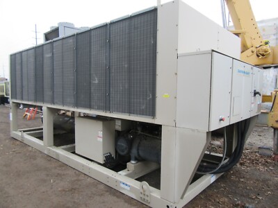 200 TON AIR COOLED CHILLER MCQUAY AWS210 R134A 460 V LOW HRS DAIKIN ...