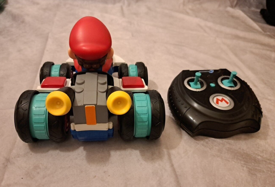 2016 Nintendo Super Mario Kart 8 RC Racer Car with Remote Control Jakks ...