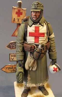 LL-132 German Army Medic W.W.II, winter gear, 120mm | eBay