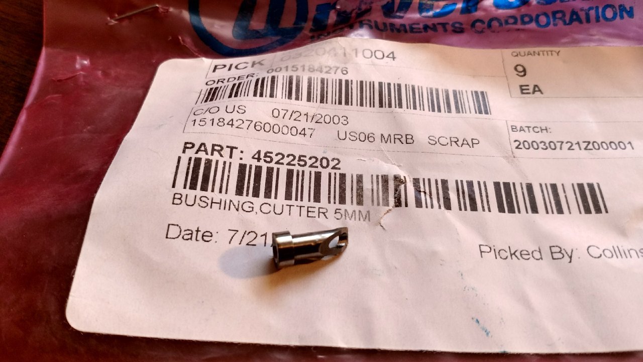Universal Instruments 45225202 BUSHING, CUTTER 5MM VCD cut & clinch ...