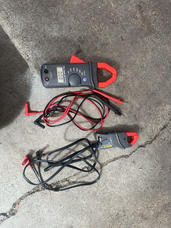 Fluke i200 AC Current Clamp 200 Amp, And Fluke 30 Clamp Meter | eBay
