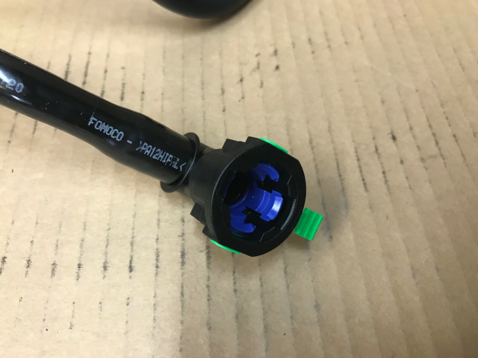 GENUINE VOLVO GEARBOX OIL COOLER PIPES 31319280 31319281 V70 S80 S60 ...