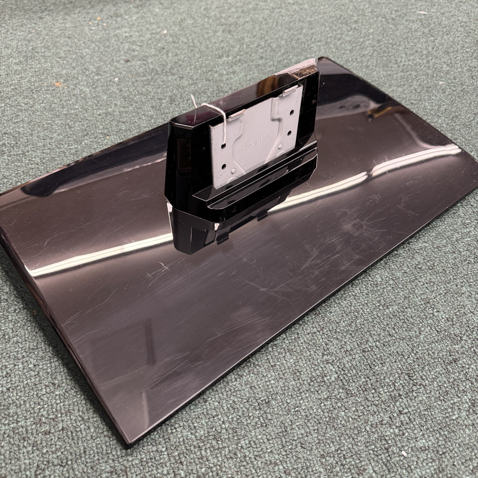 VIZIO E471VLE PEDESTAL STAND COMPLETE WITH SCREWS | eBay