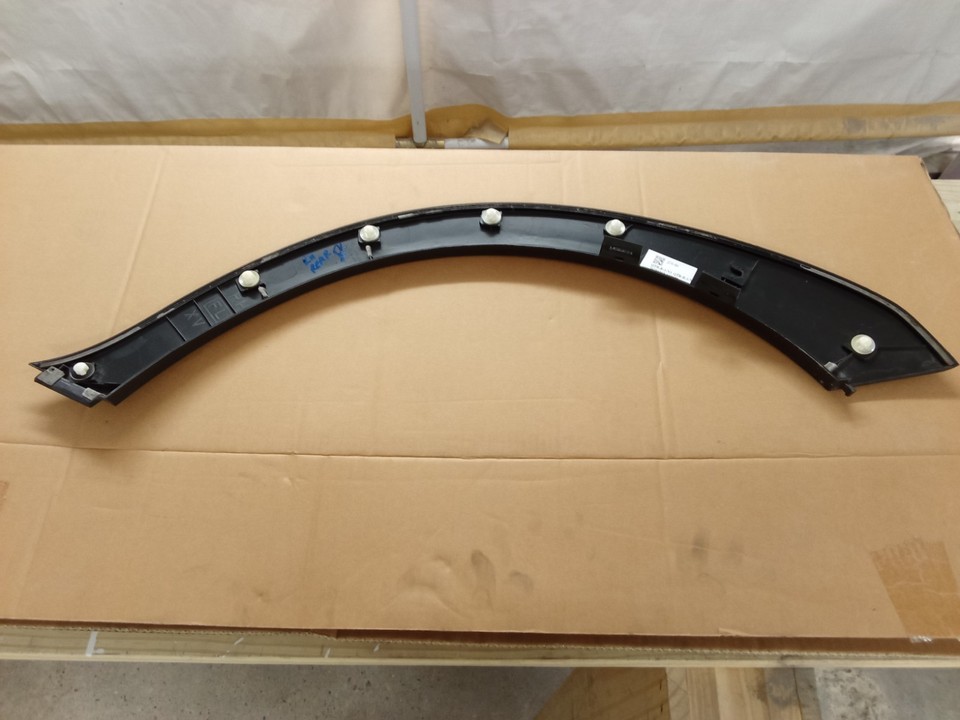 2018-2023 Subaru Crosstrek RH Rear Quarter Panel Garnish 91112FL140 OEM ...