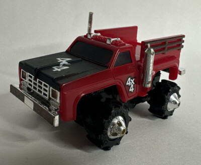 Stomper Rough Rider LJN Red Truck 4x4 tested works vintage light motor ...